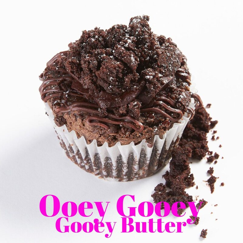 August Cupcakes at Jilly's Cupcakes and Ice Cream Bar | Explore U. City